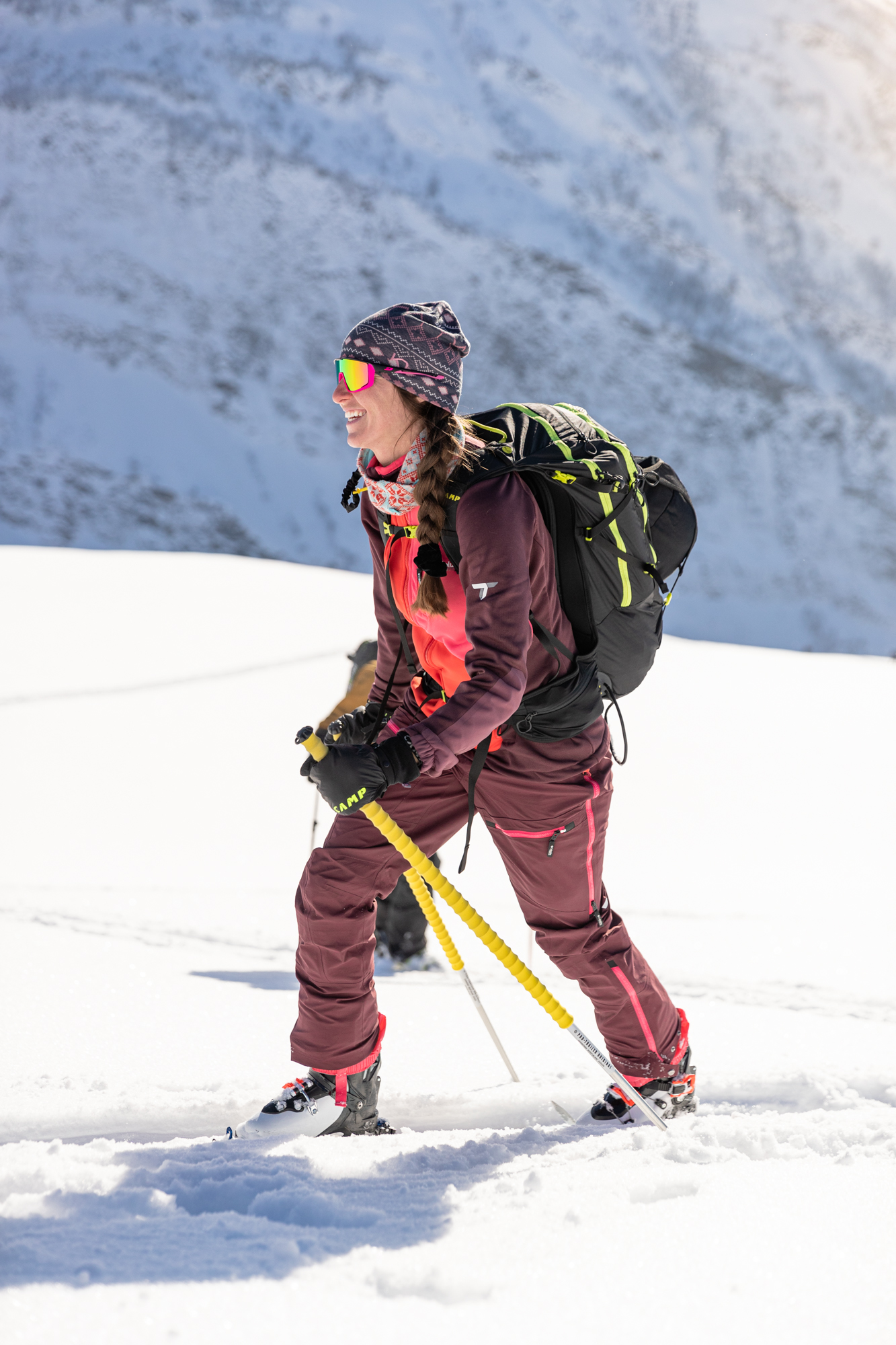 Ski de randonnée, explorez la nature avec vos guides. Dès 290€ pour 5